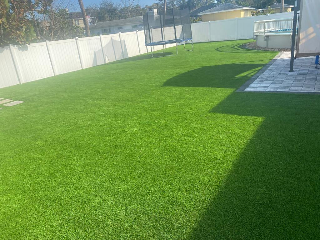 Specializes in installing artificial turf in the Tampa Bay area – Plant ...